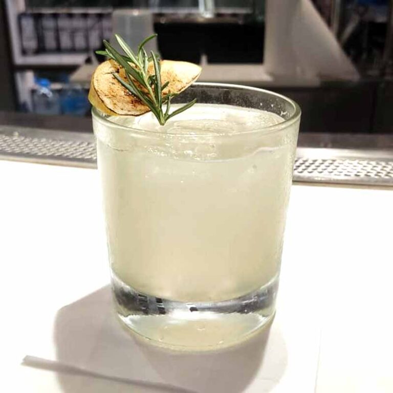 Conheça os diferentes tipos de pera e como usá-las em receitas doces e ...