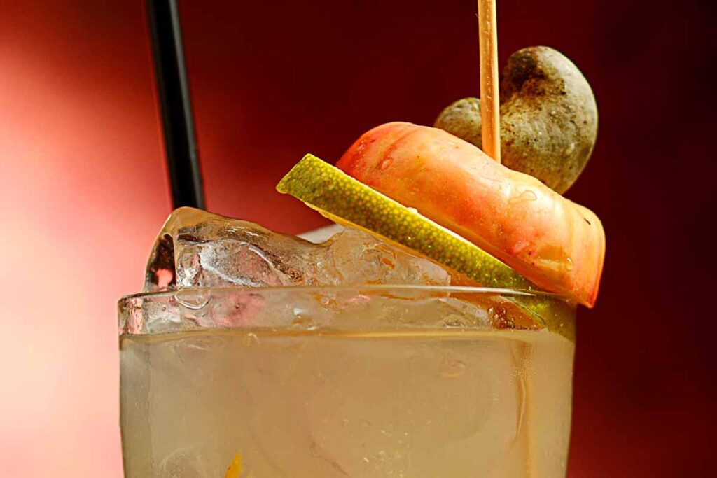 Drinks brasileiros: os coquetéis que têm os sabores do Brasil ...