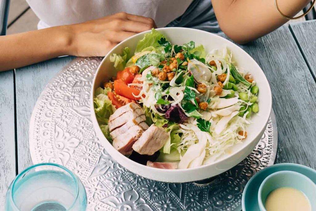 Em busca da salada perfeita: os melhores restaurantes no Rio de Janeiro ...